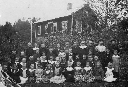 Nytt liv i Gamla skolan - EKERÖ PASTORAT